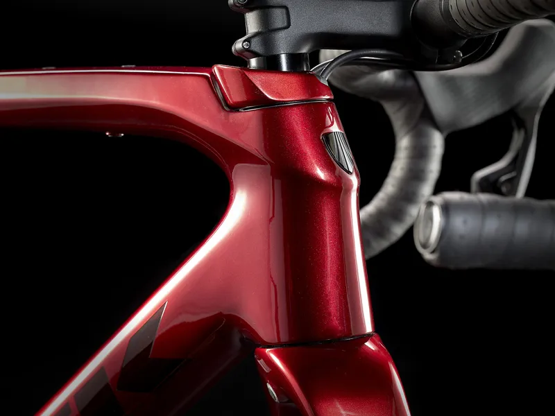 TREK Checkpoint SL 6 AXS in Red