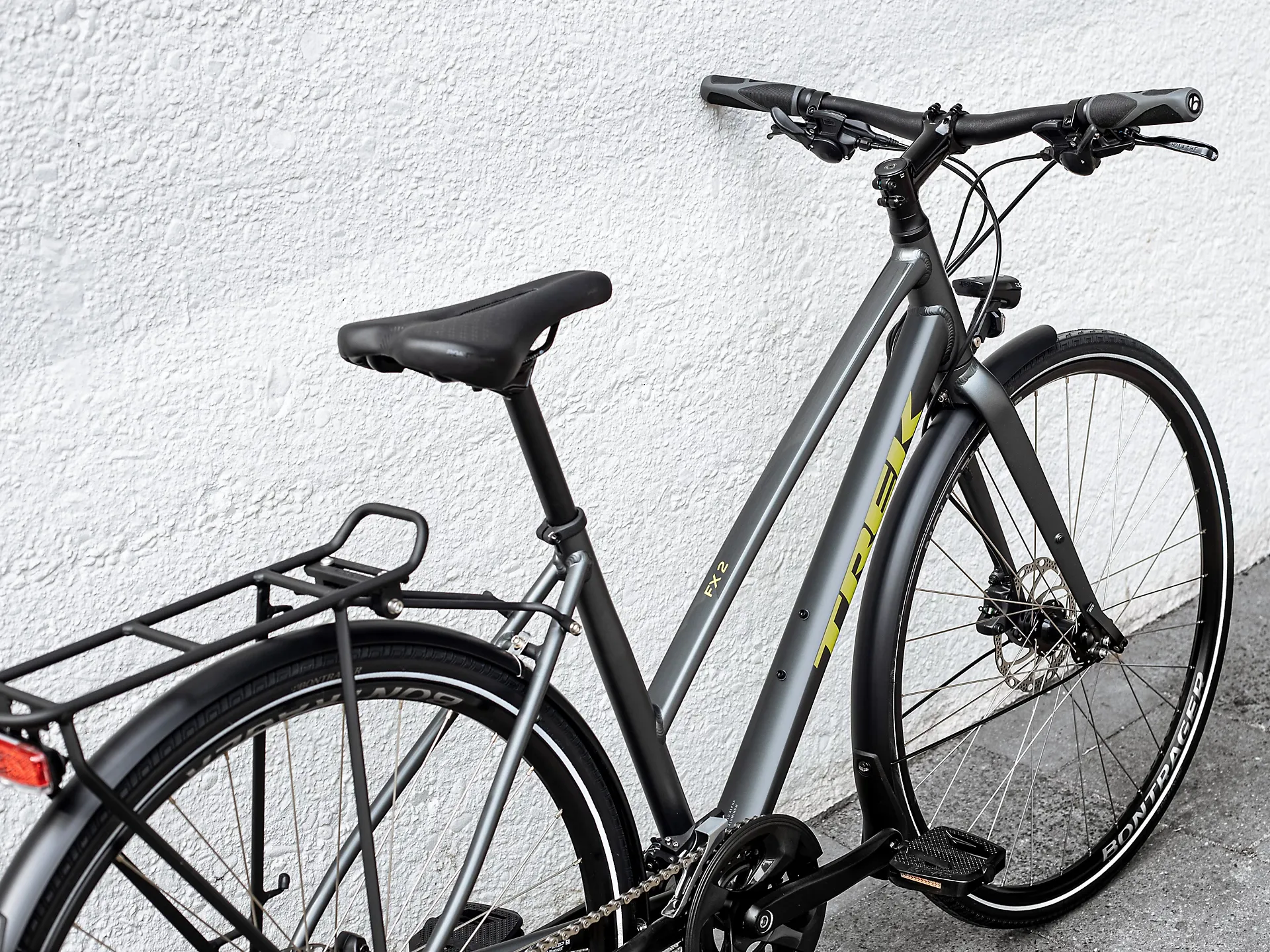 TREK FX 2 Disc Equipped Stagger Hybrid Bike in Grey