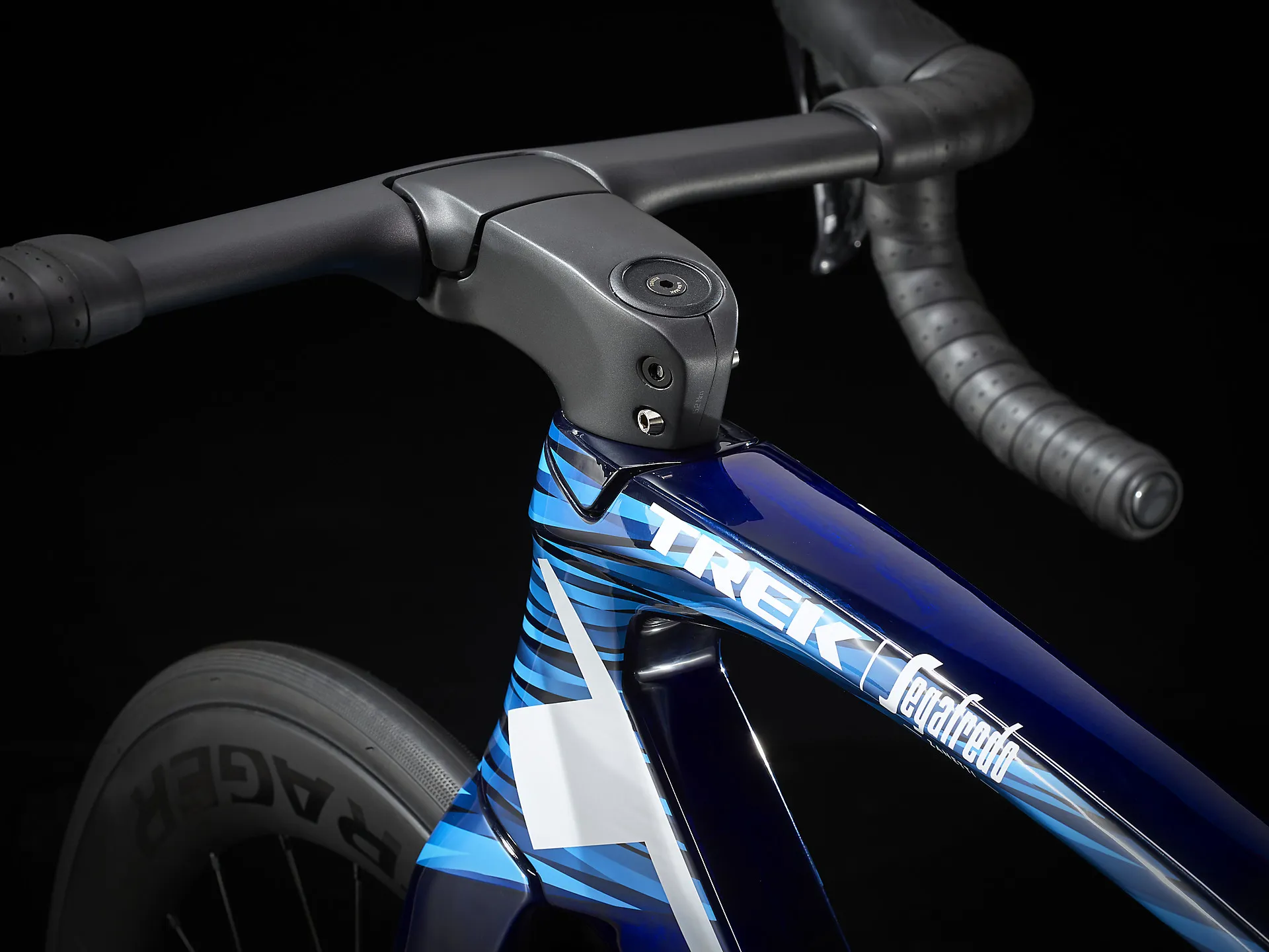 TREK Madone SLR 7 Gen 6 Road Bike Navy Carbon Smoke and Blue