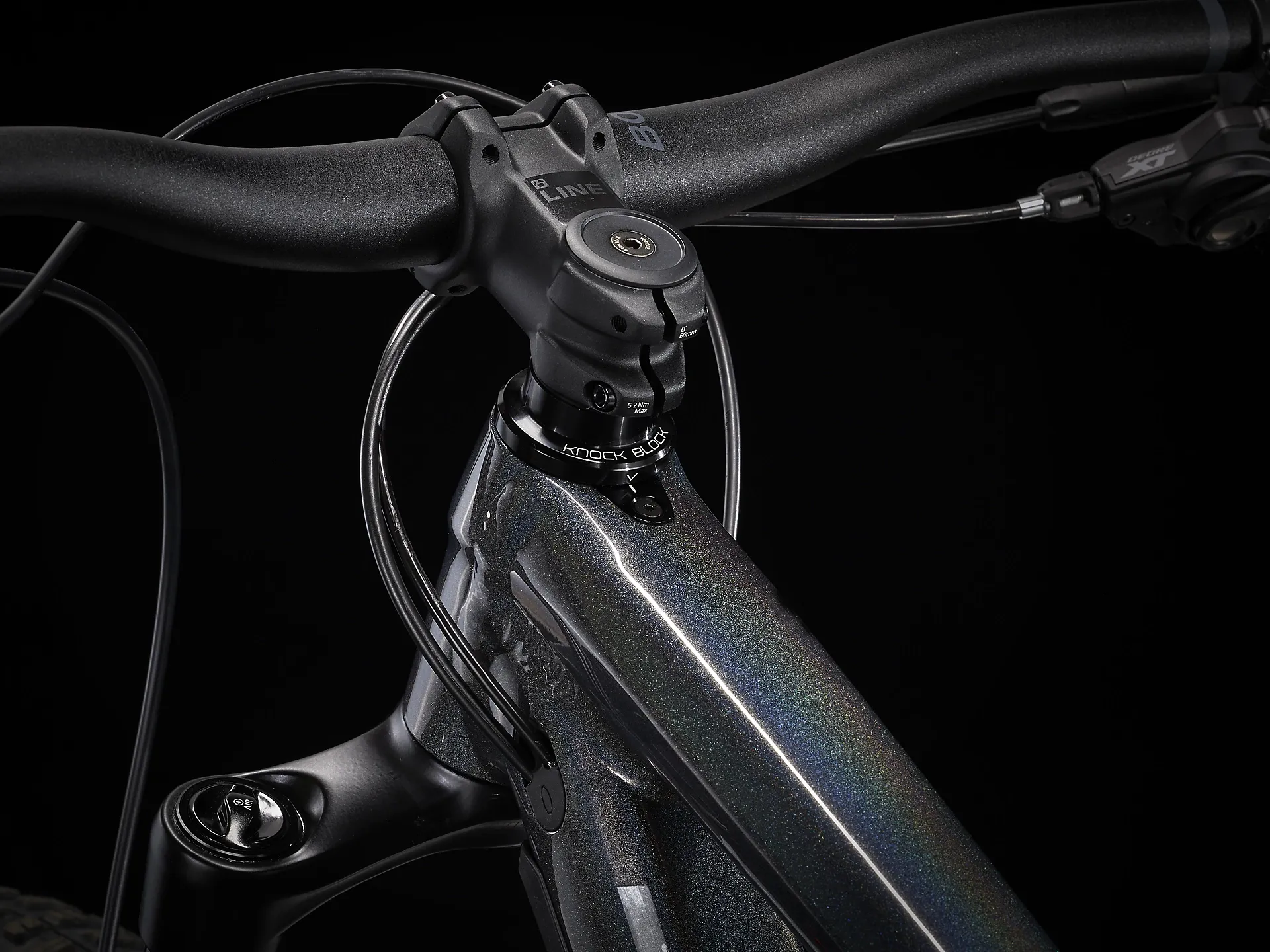 TREK Remedy 8 Full Suspension Mountain Bike in Dark Prismatic