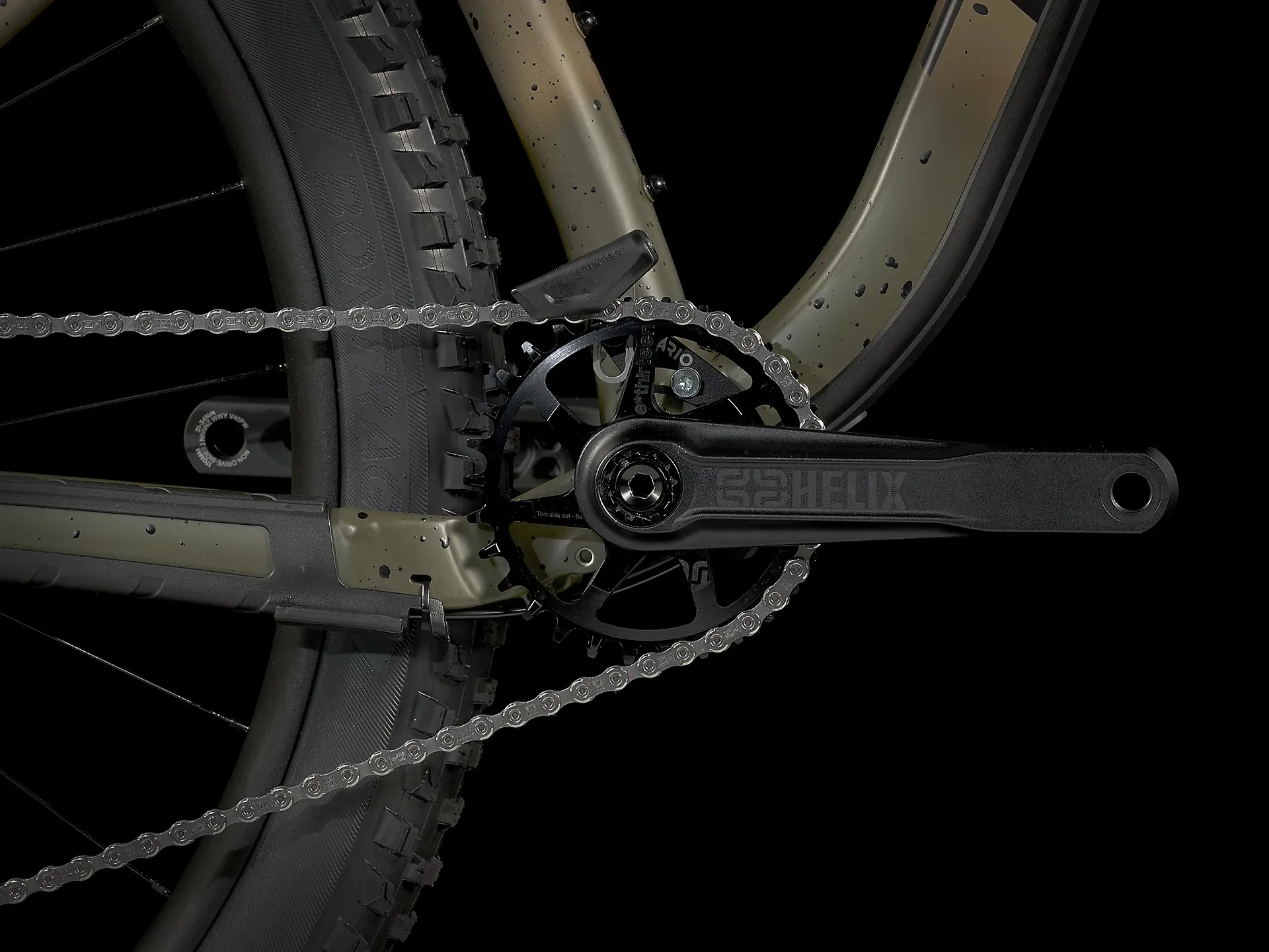 TREK Roscoe 9 Hardtail Mountain Bike in Matte Quicksand