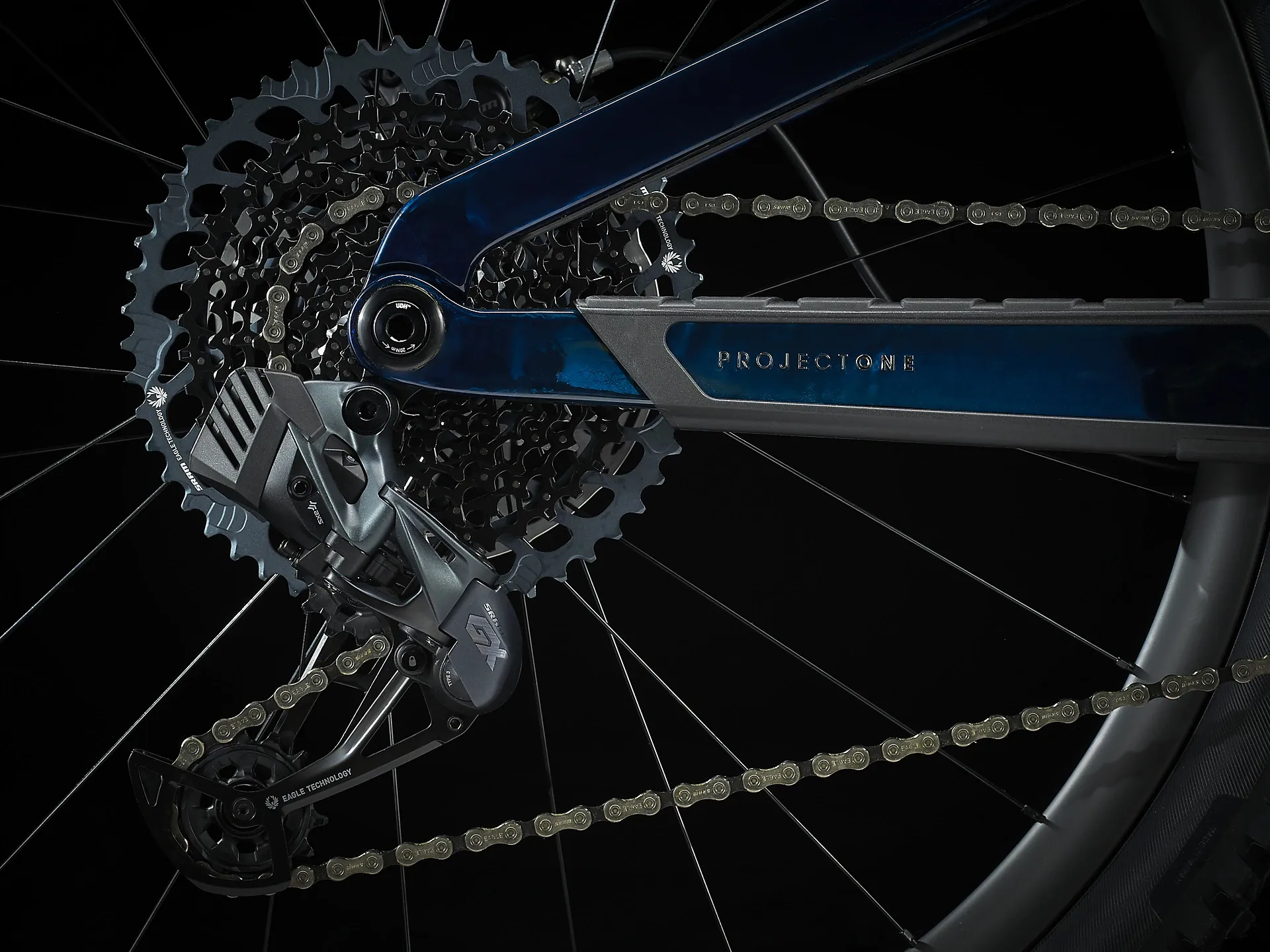 TREK Slash 9.8 GX AXS Full Suspensions Mountain Bike in Blue