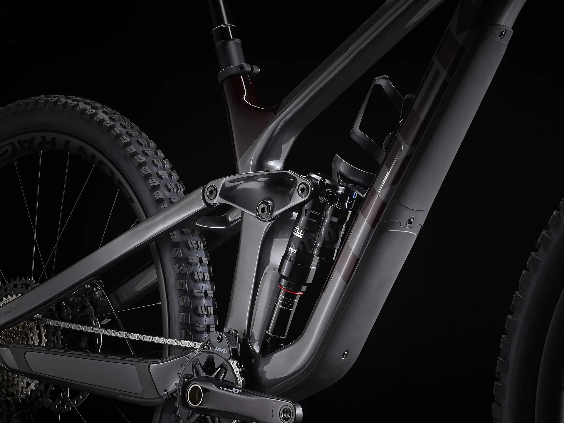 TREK Slash 9.8 XT Full Suspension Mountain Bike in Grey
