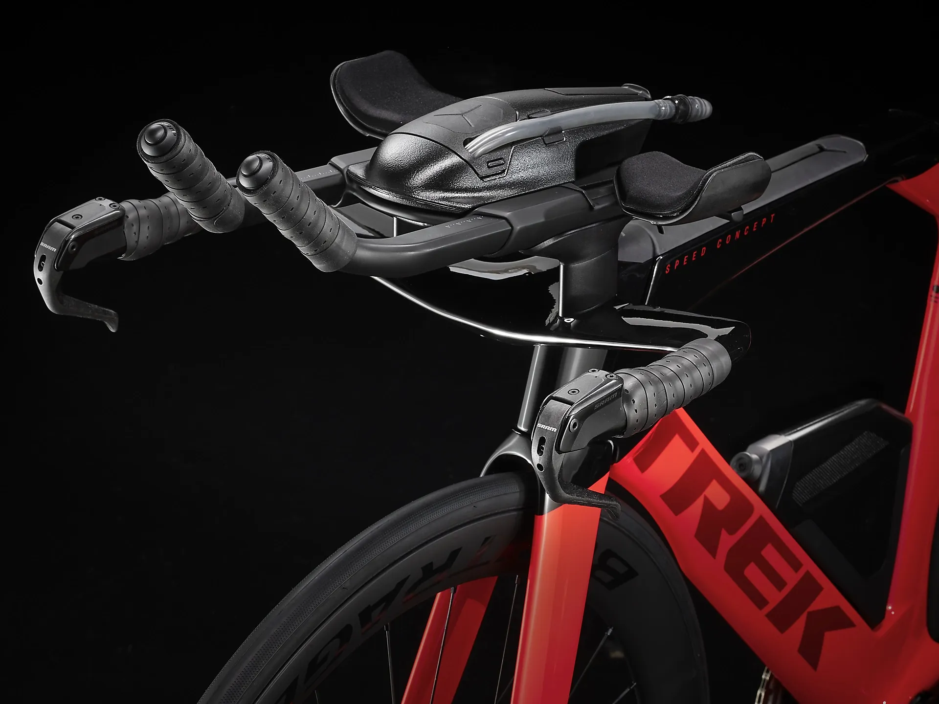 TREK Speed Concept SLR 6 AXS Triathlon Bike in Viper Red and Trek Black