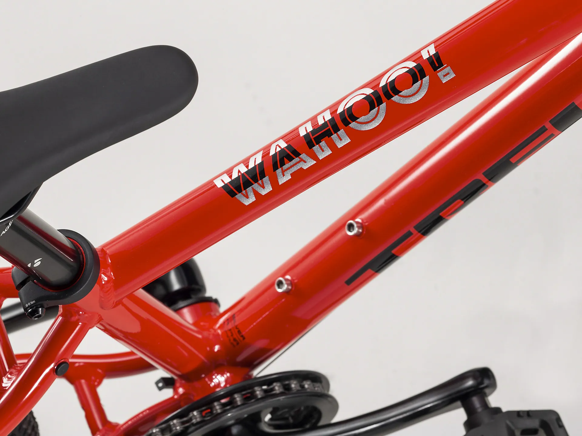 TREK Wahoo 20 inch Wheel Kids Bike Viper Red and Black