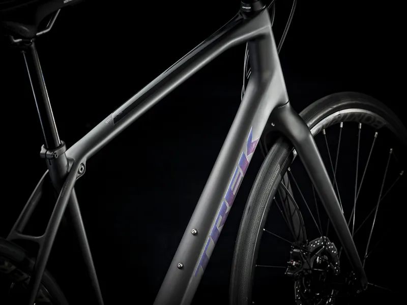 2021 Trek FX Sport 6 Carbon Hybrid Bike in Black